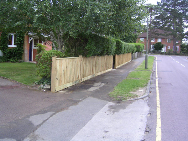 Traditional Fencing - Closeboard Panels | Installation & Repair Surrey